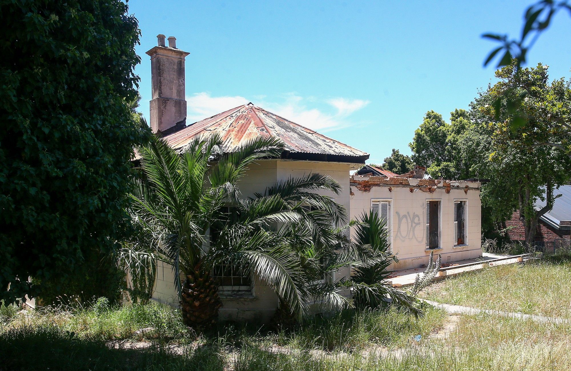 Three buildings in Waterloo Green, Wynberg have reached a state of ...