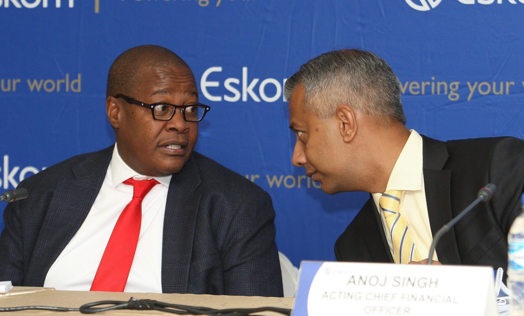 Hawks swoop on more former Transnet bigwigs linked to multi-million ...