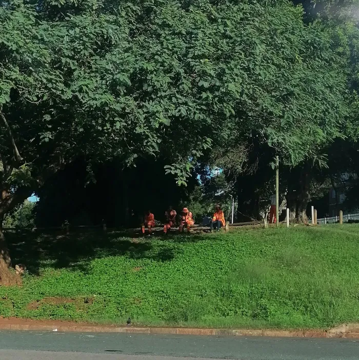 Residents ‘catch’ DSW workers ‘resting on the job’