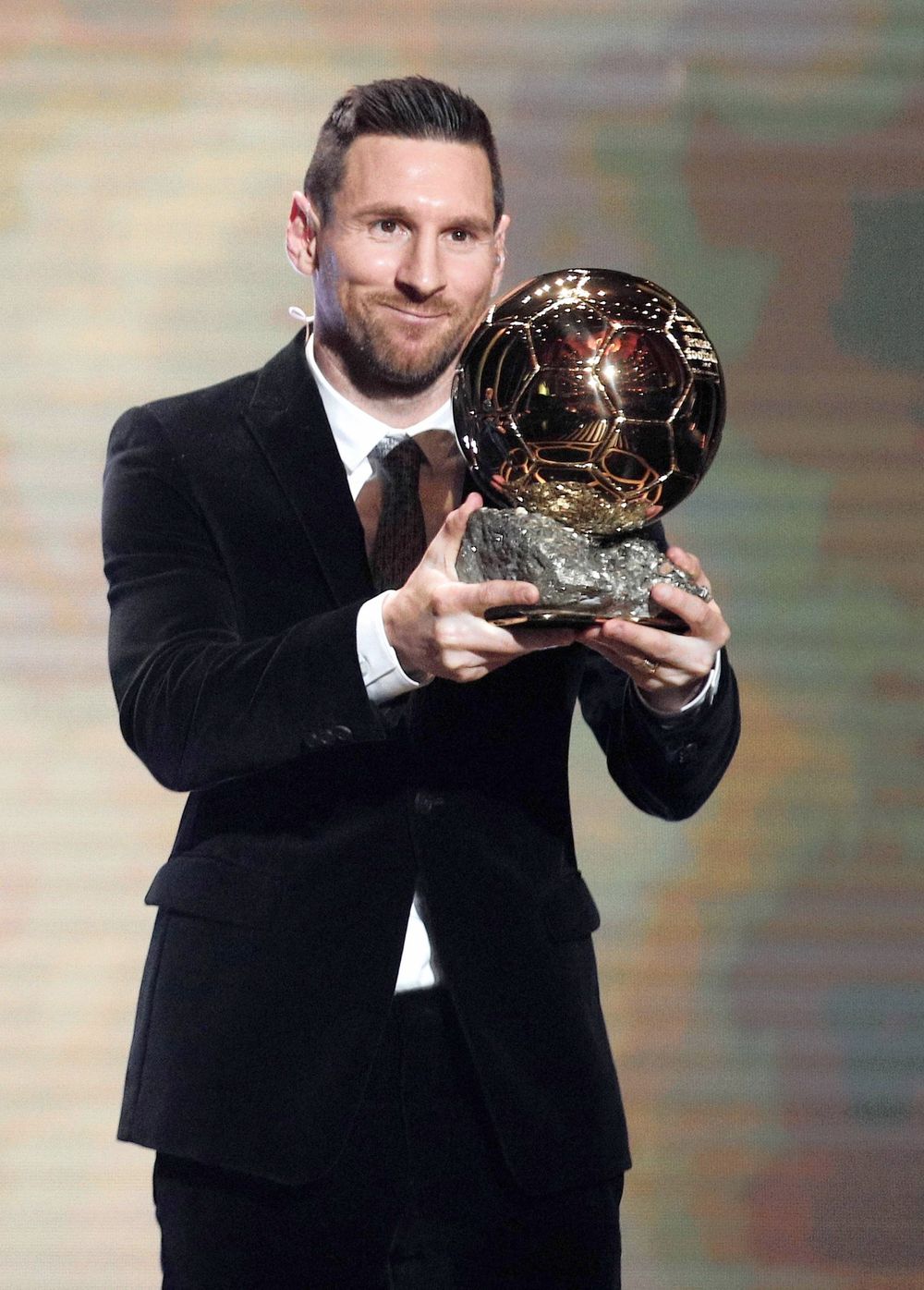 Messi retirement date not far away, warns Valverde