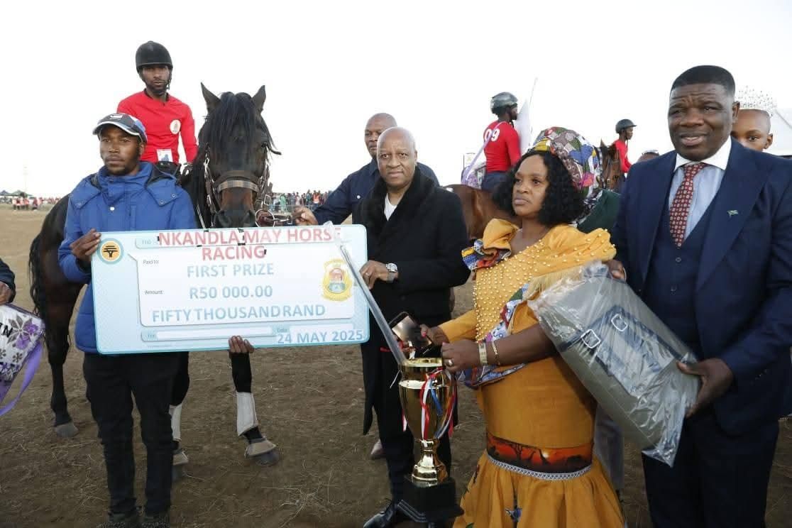 Umphathi kaNxakanxaka ubheke esinye isicoco koweDundee July