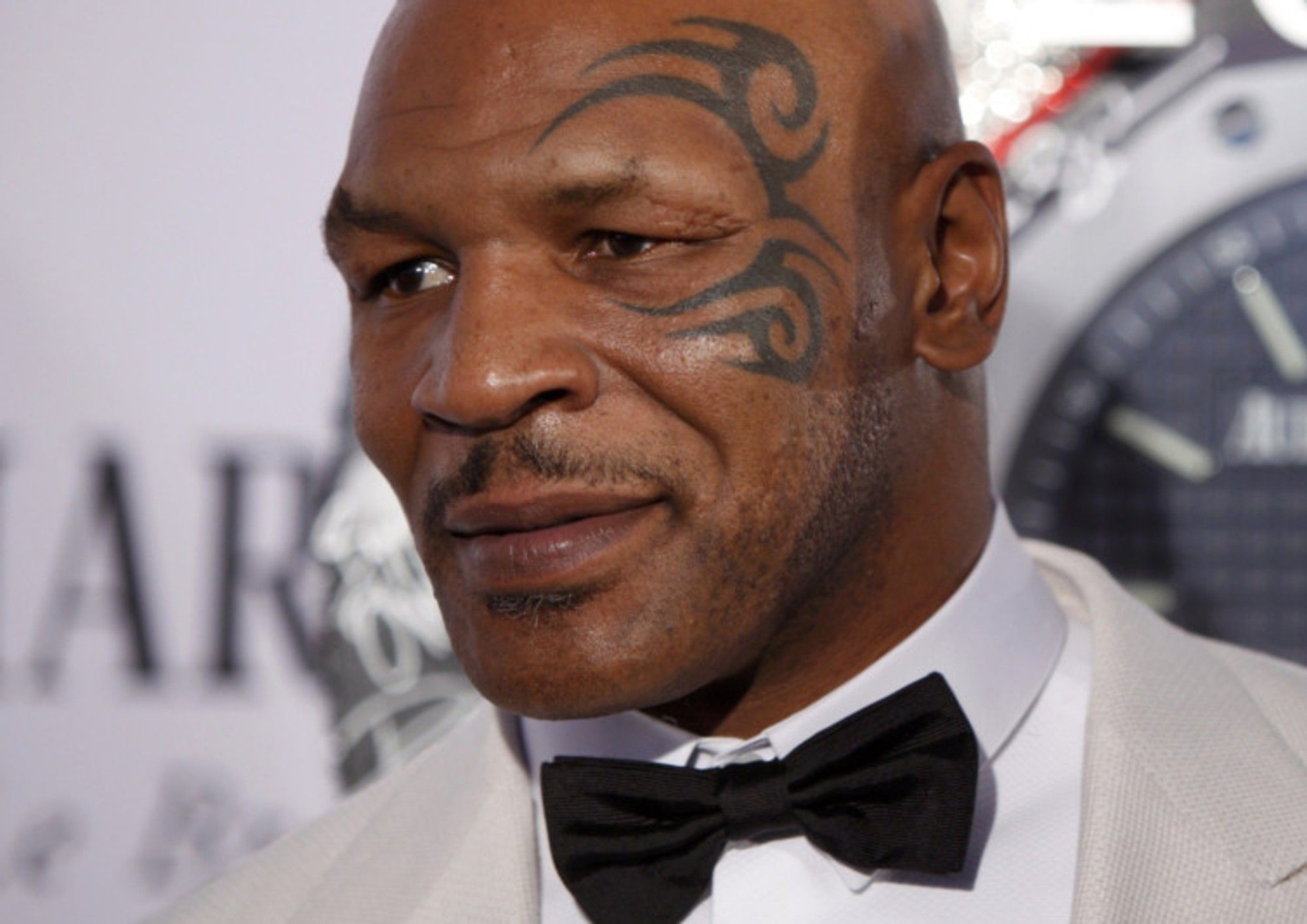 Mike Tyson should fight someone his own age, says ex-champ David Haye