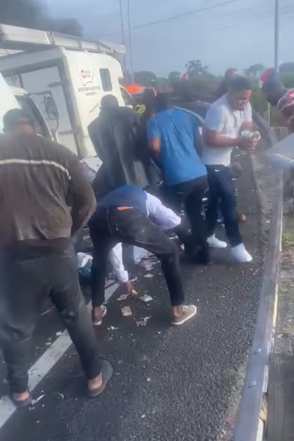 'Don't pick money at CIT robberies': Bystanders shot dead during cash ...