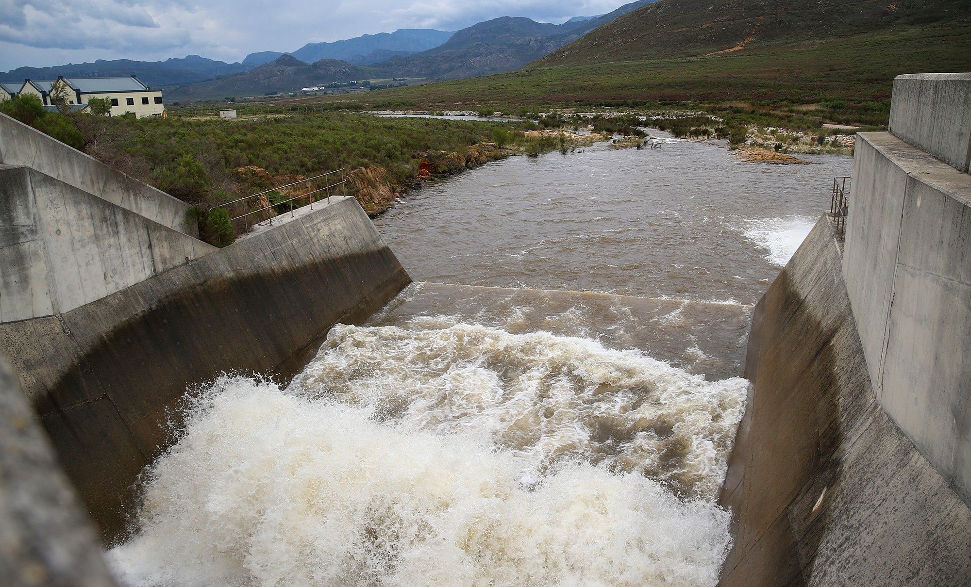 SA Weather Service issues Level 8 warning for disruptive rain in ...