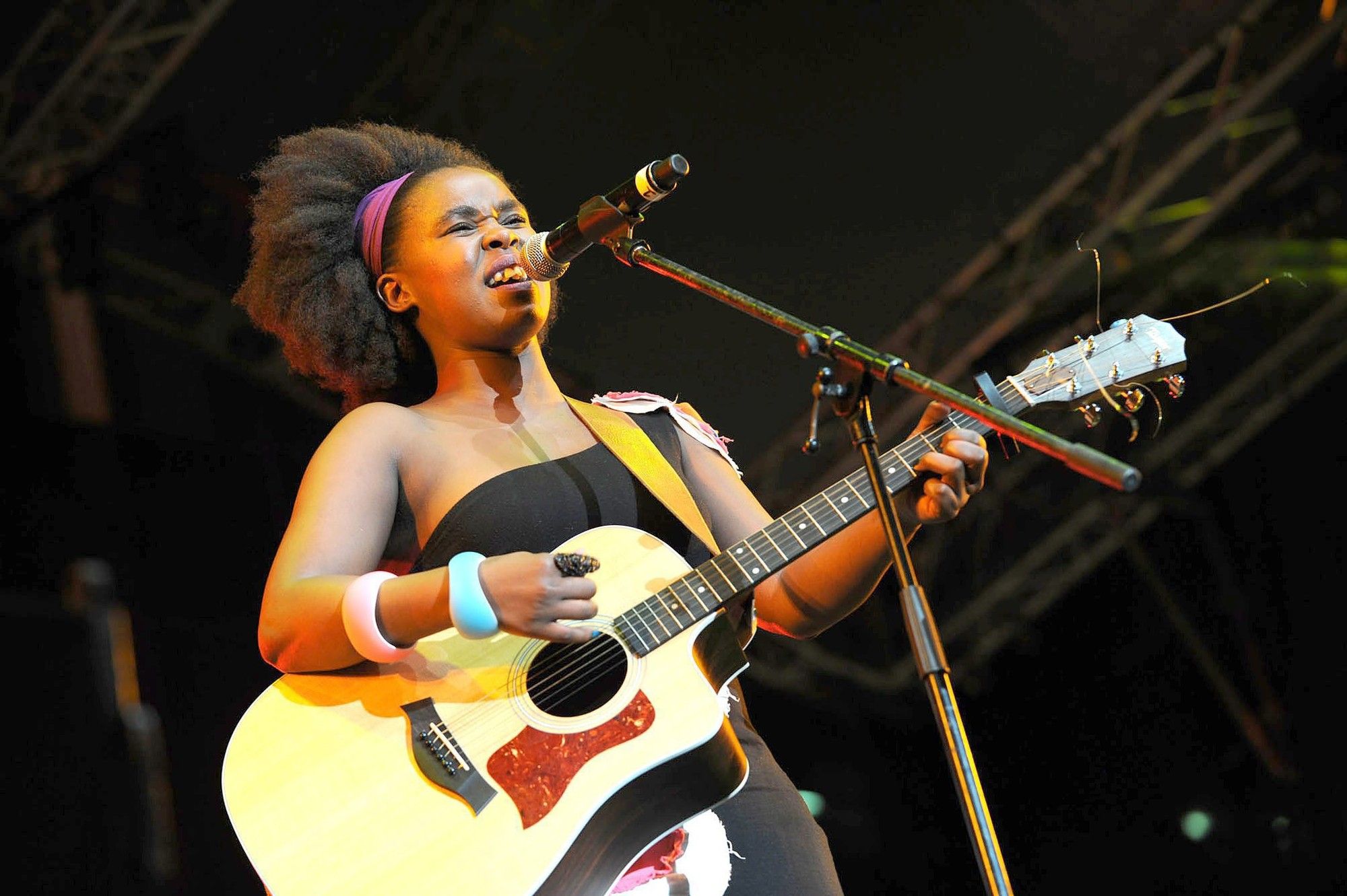 AboKhozi bakhetha iphela emasini ngokulilela amaciko aphangalele