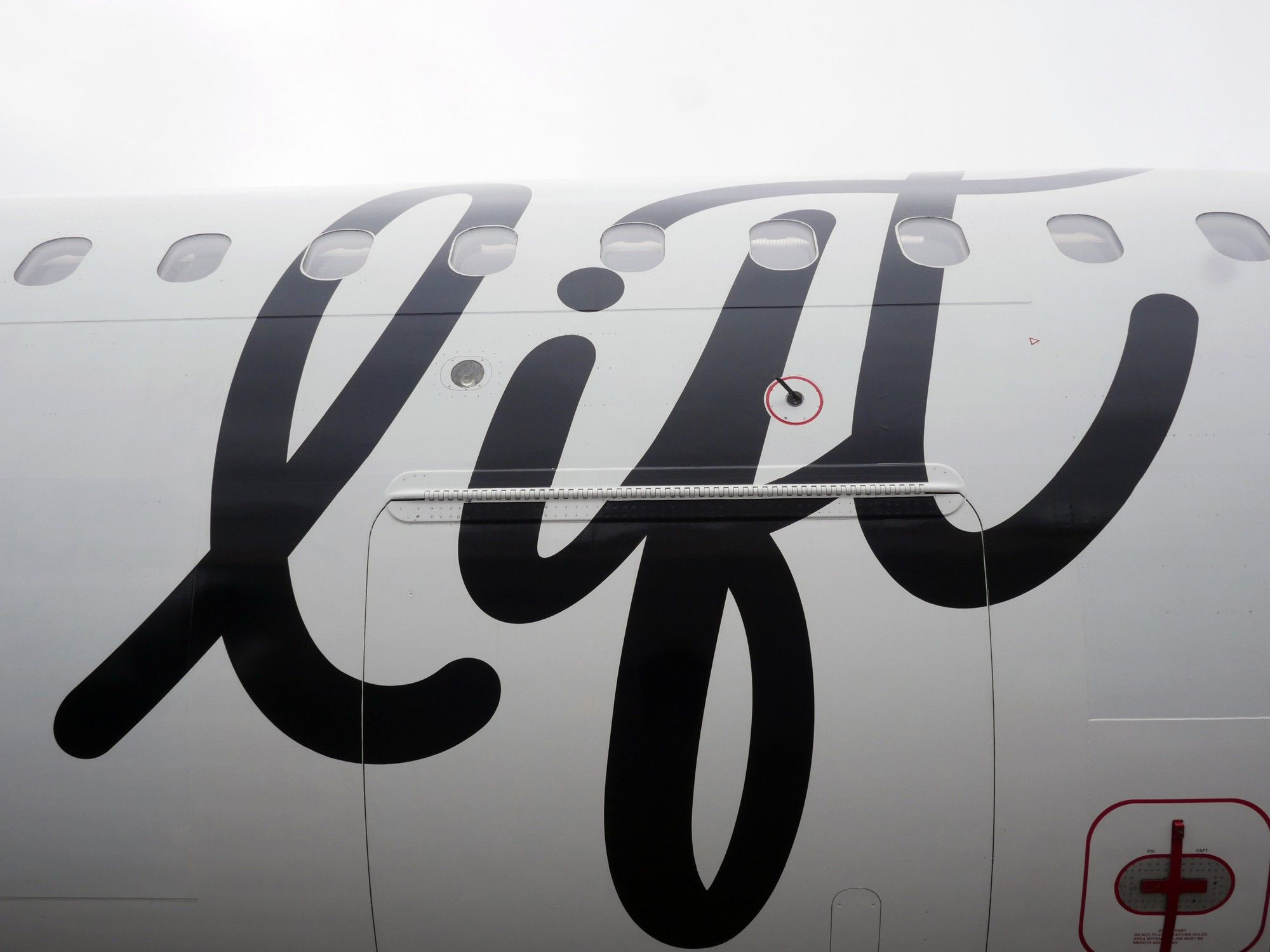 Over three-hour delay during LIFT Airlines chaos. This is how it happened