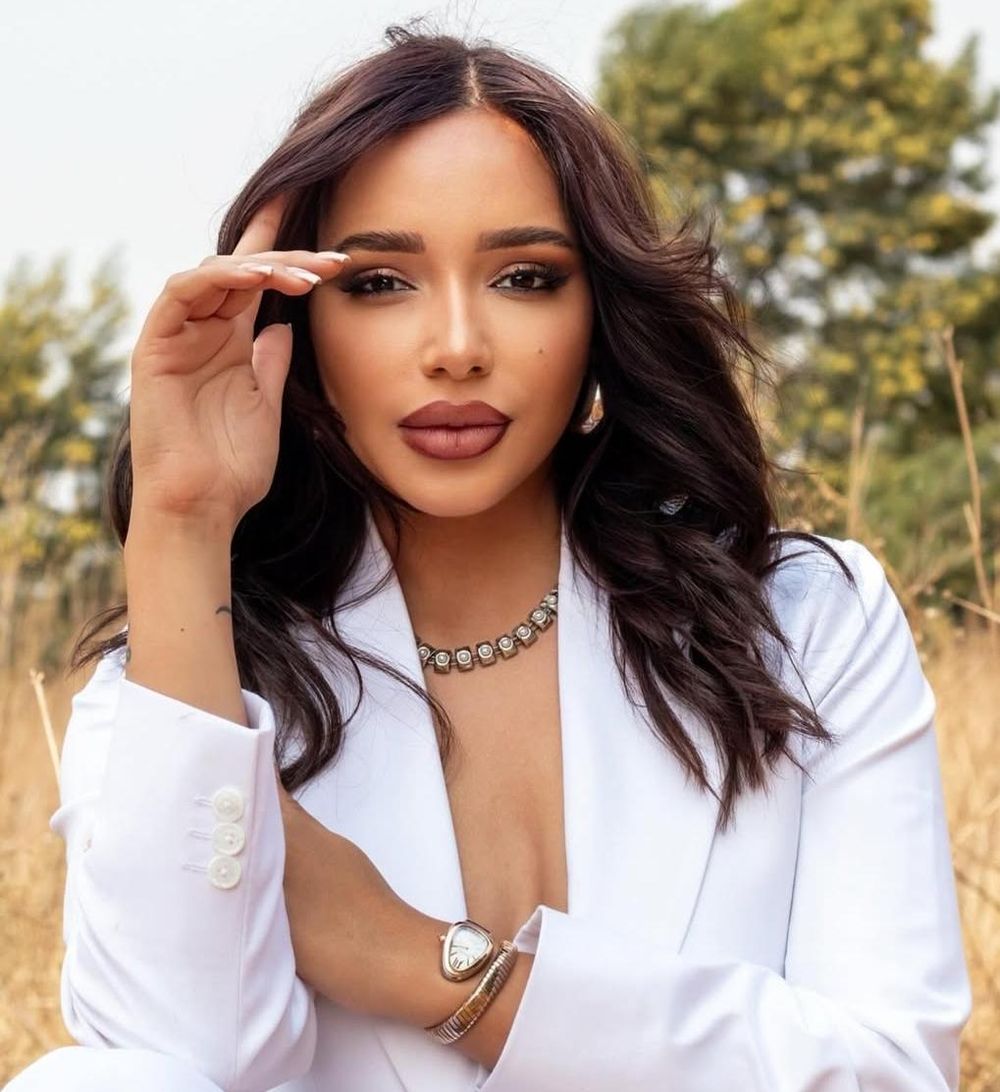 Robyn-Leigh Mentor reveals her emotional journey through otoplasty surgery