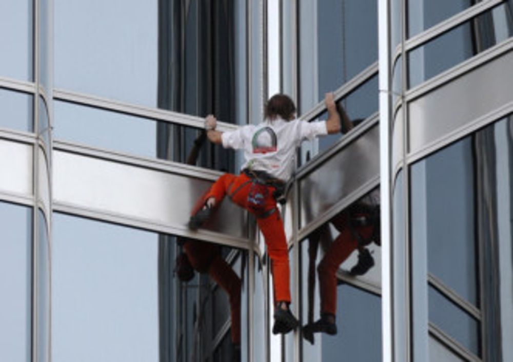 Frenchman climbs world's tallest tower