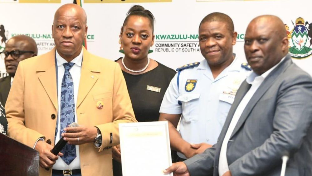 Umlando eKZN amakhosi egunyazwa ukugxiviza omazisi nezitifiketi
