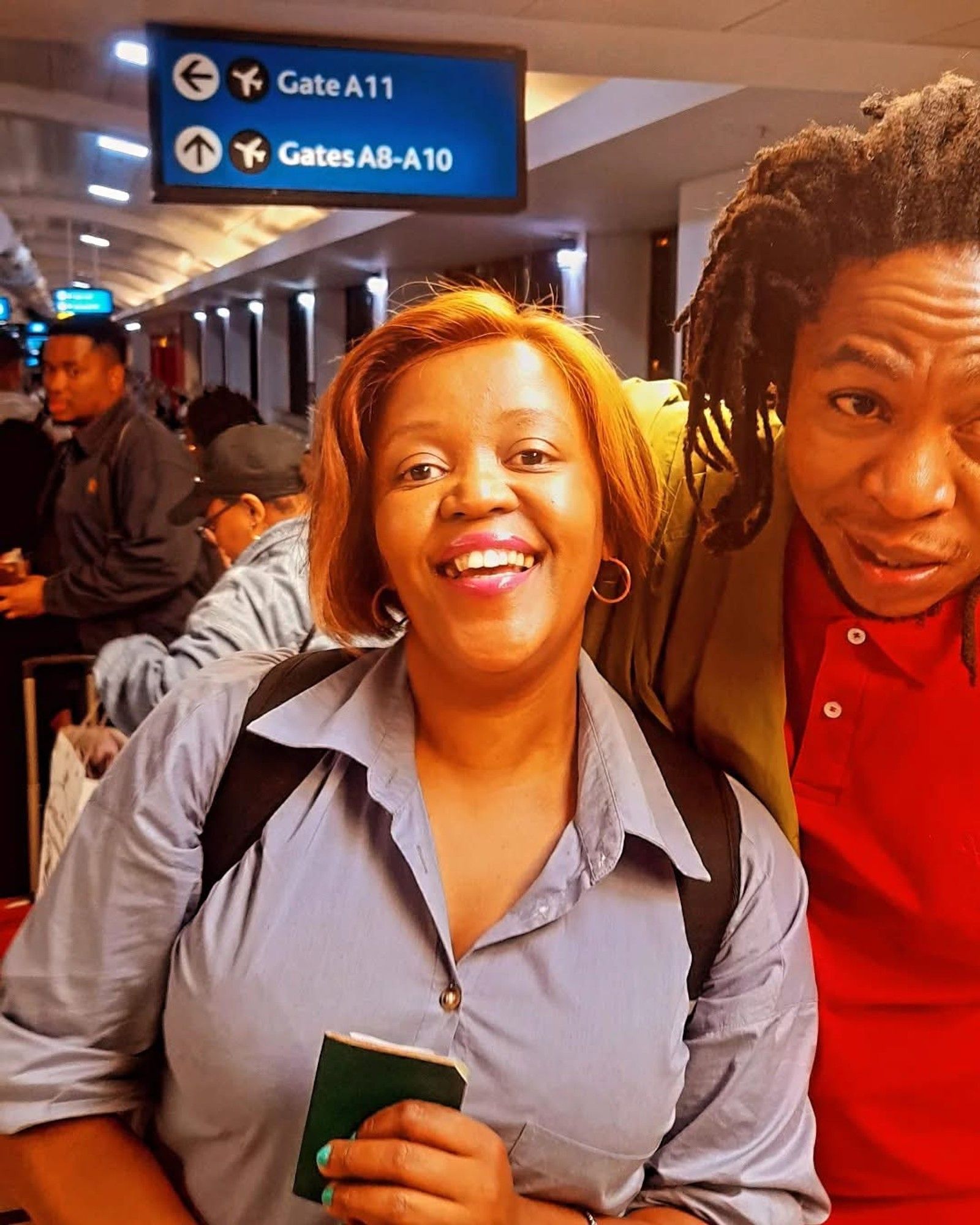 Uyaphawula obonakale kwi-video exakazisana nabasebenzi ebhanoyini