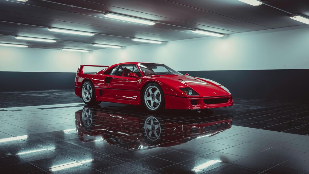 Drake's new music video features the iconic Ferrari F40 and F50