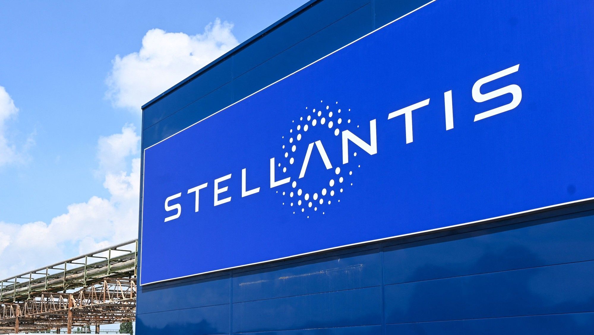 Stellantis aiming to ultimately build 50,000 bakkies a year in SA as Coega plant forges ahead