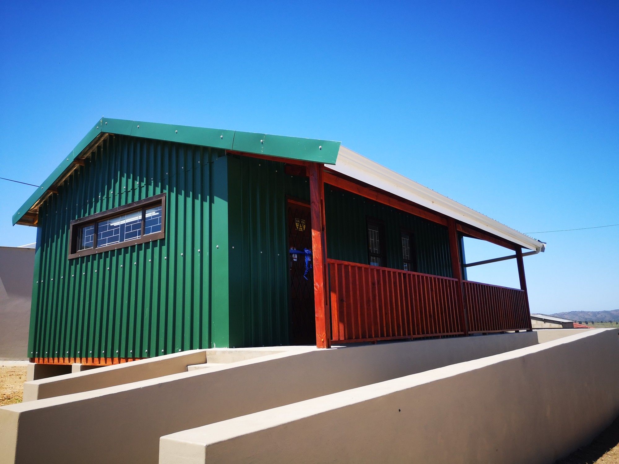 Western Cape Government launches R1 million library in Mossel Bay