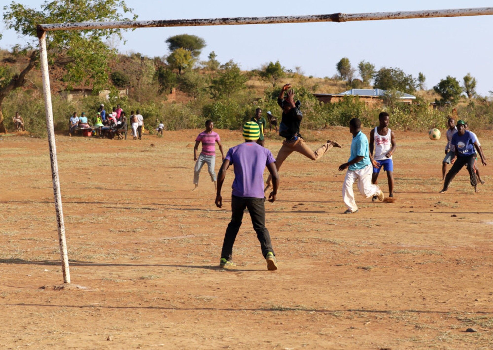 1 600 out of 44 000 people voted in Vuwani