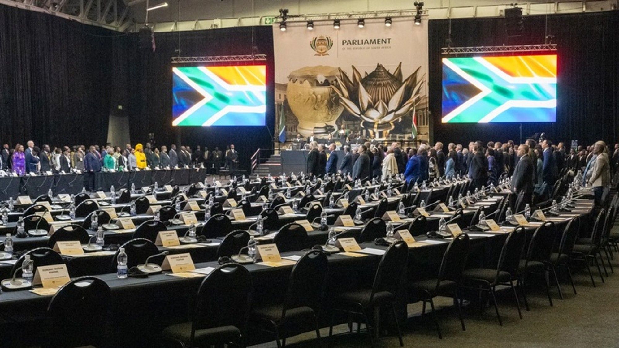 Despite earlier no-show, MK Party members to be sworn in to Parliament