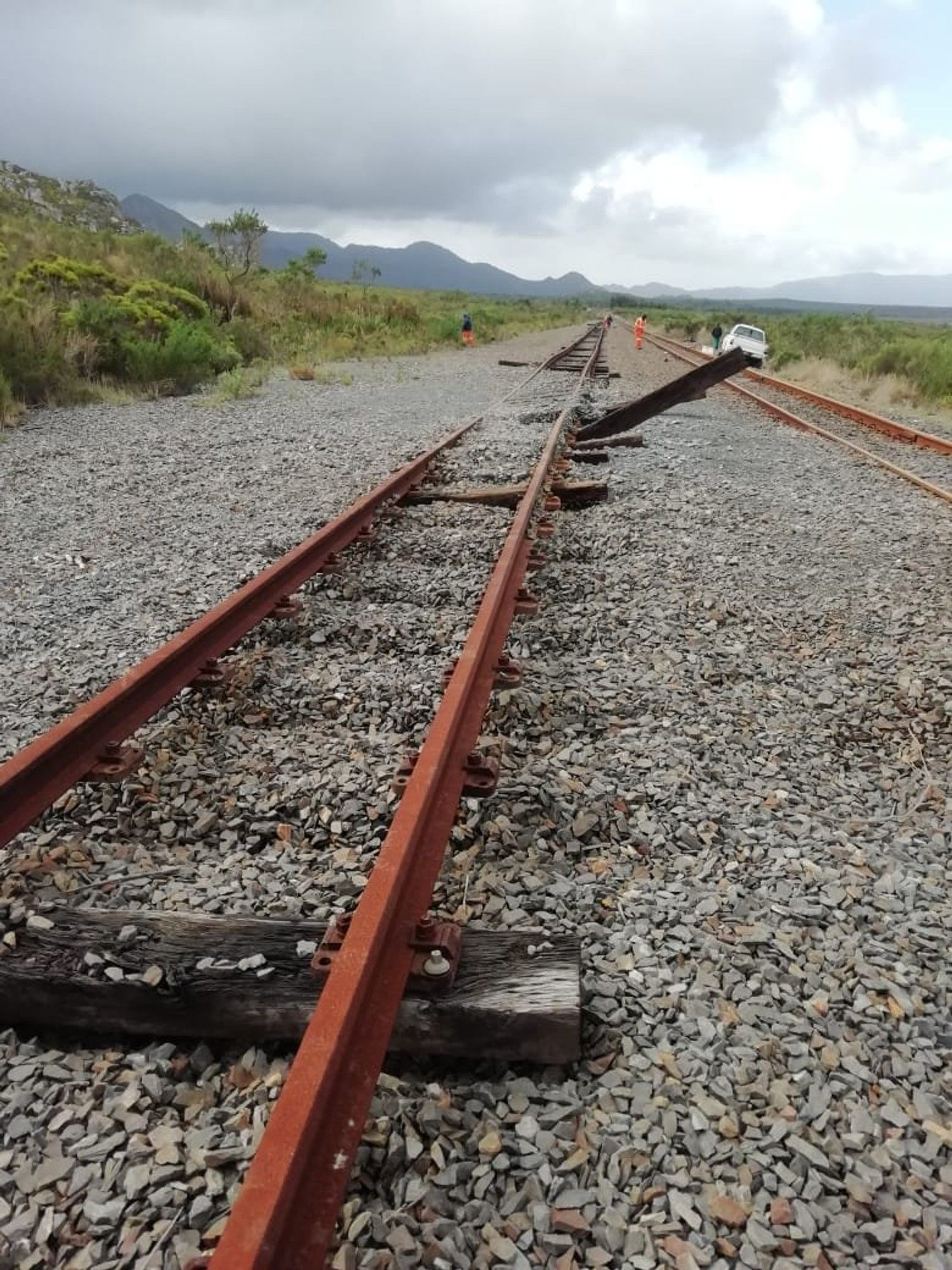 Six suspects in Grabouw court for alleged theft of railway tracks, sleepers