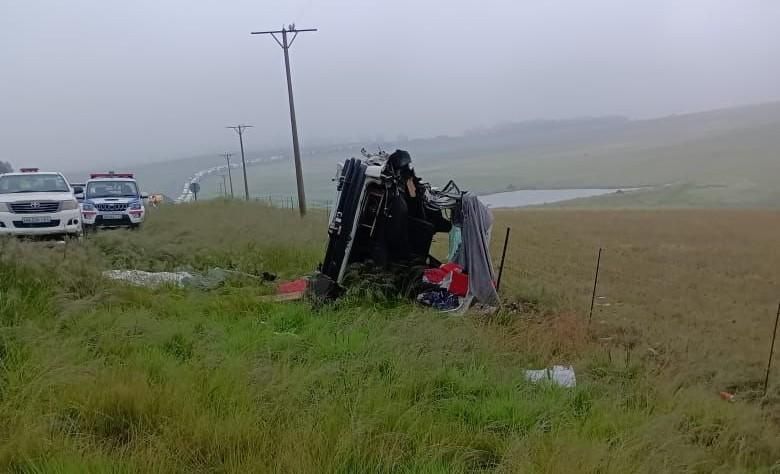 PICS: Eight killed in horror crash on N3 between Van Reenen’s Pass and ...