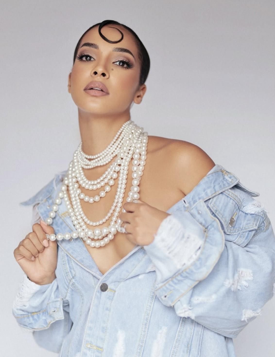 See how Liesl Laurie-Mthombeni transforms comfort into glam in her ...