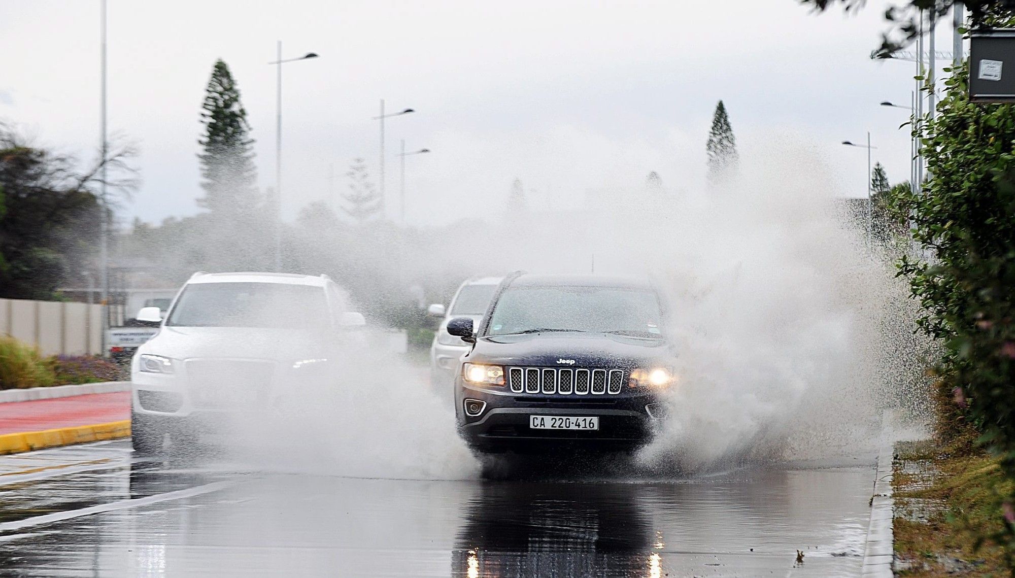 Weather services warns of heavy rain, thunderstorms and damaging winds ...