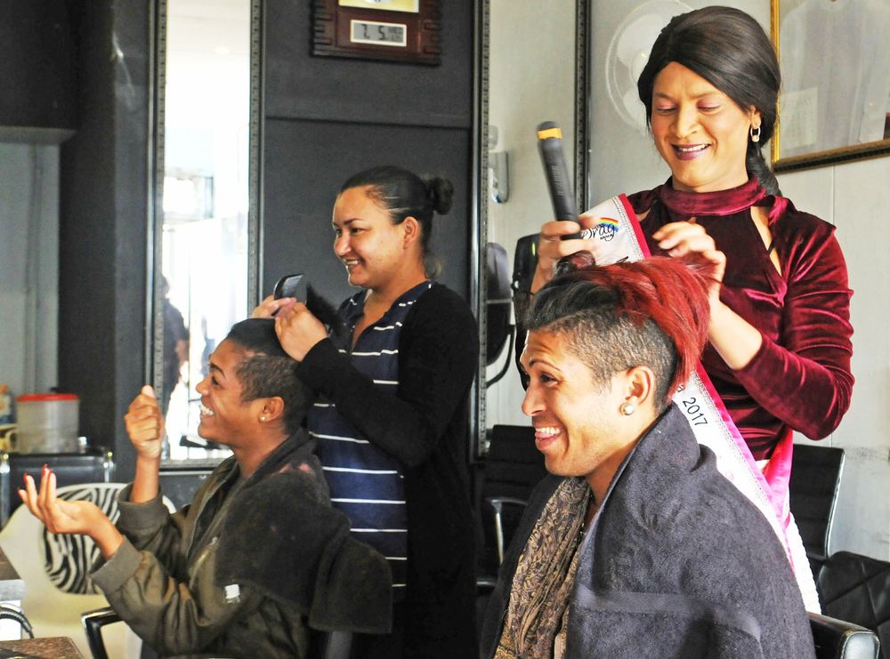 'Cinderellas' will go to the ball, thanks to salon owner