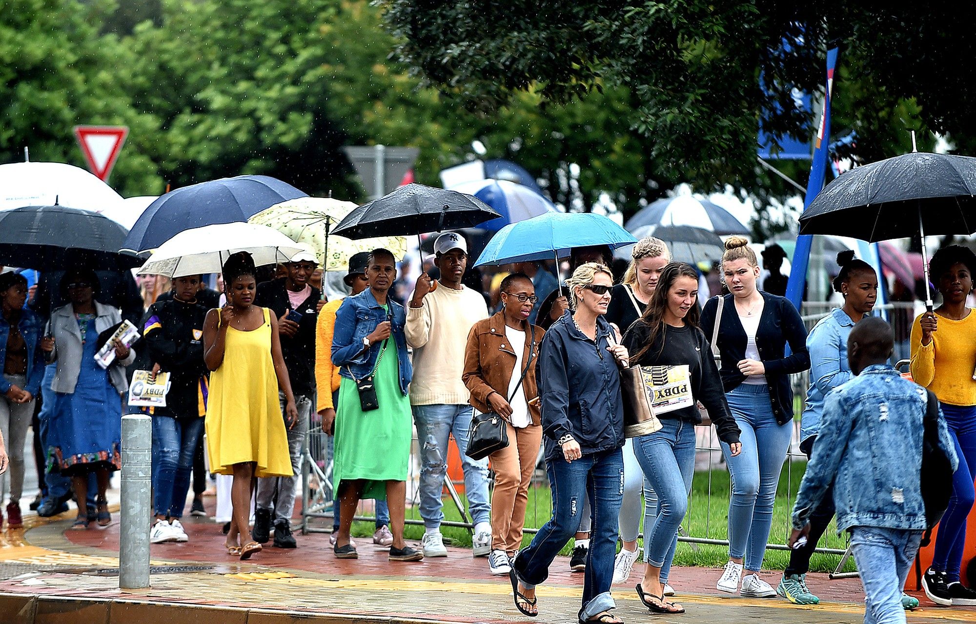 Almost 200 000 first-year university students enrol for 2023