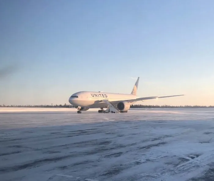 Passengers stranded for 16 hours on a plane in freezing Happy Valley