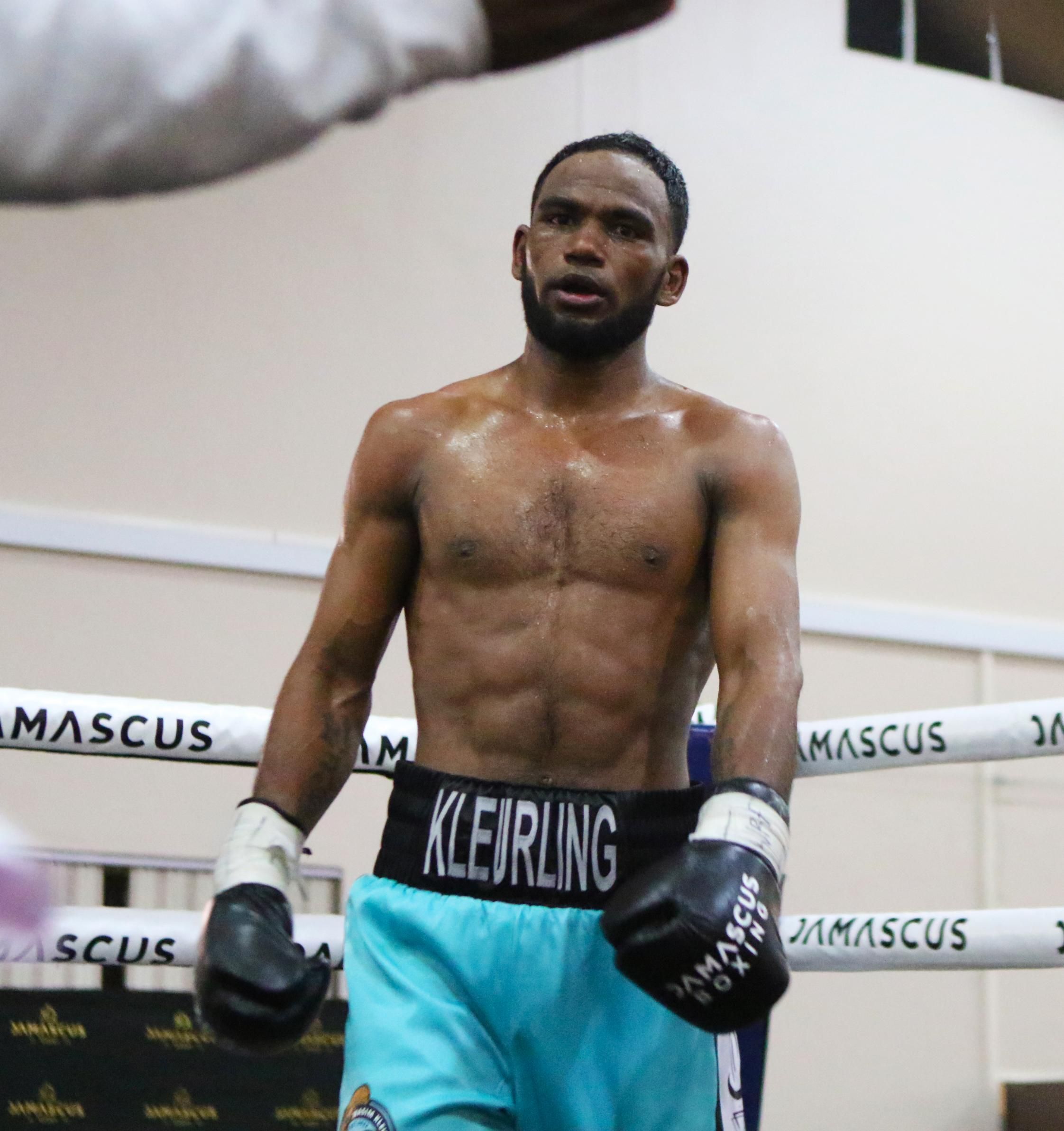 Manenberg boxing star Chellan sets sights on SA title