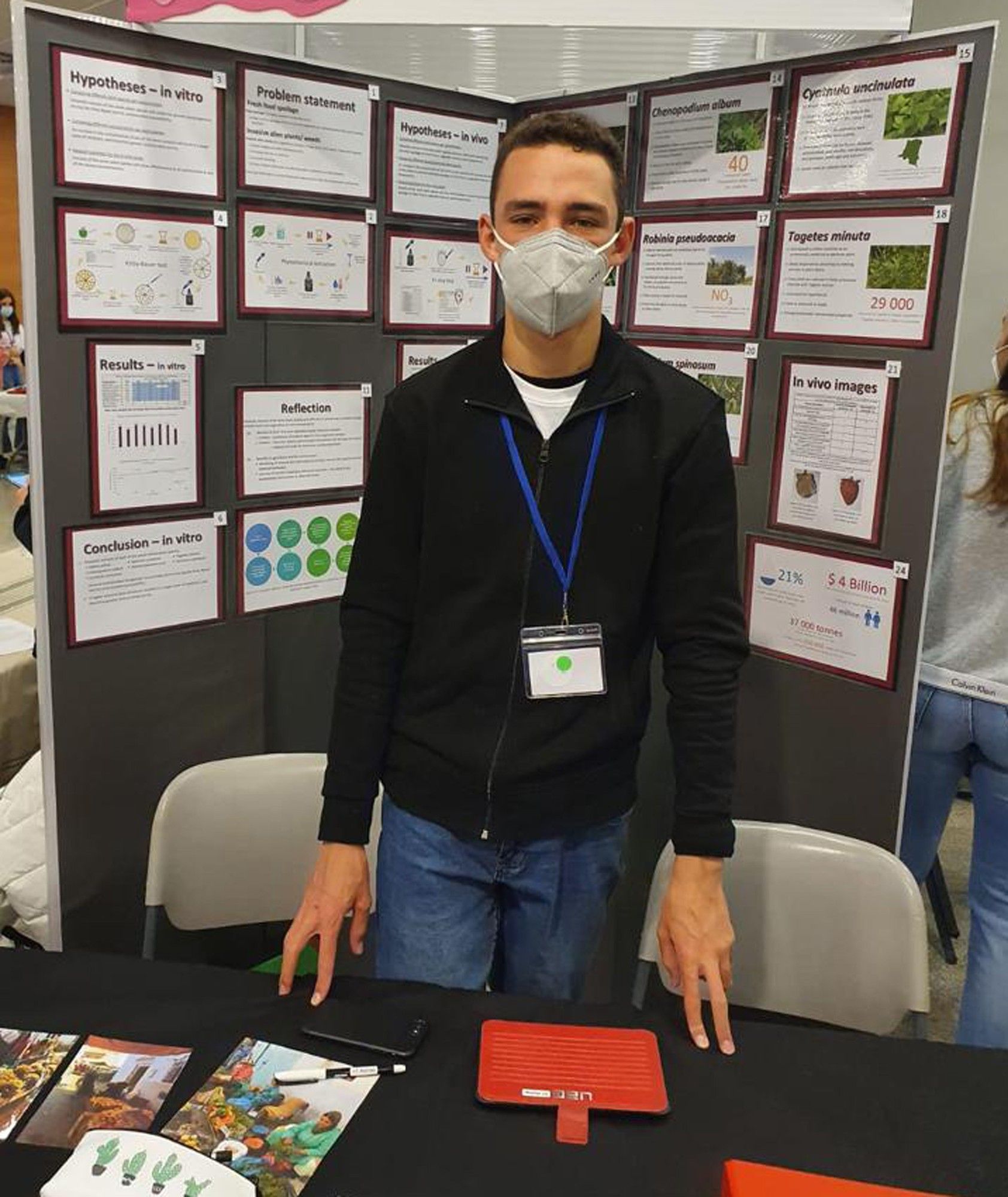 Scientists awarded at Hong Kong hi-tech science fair