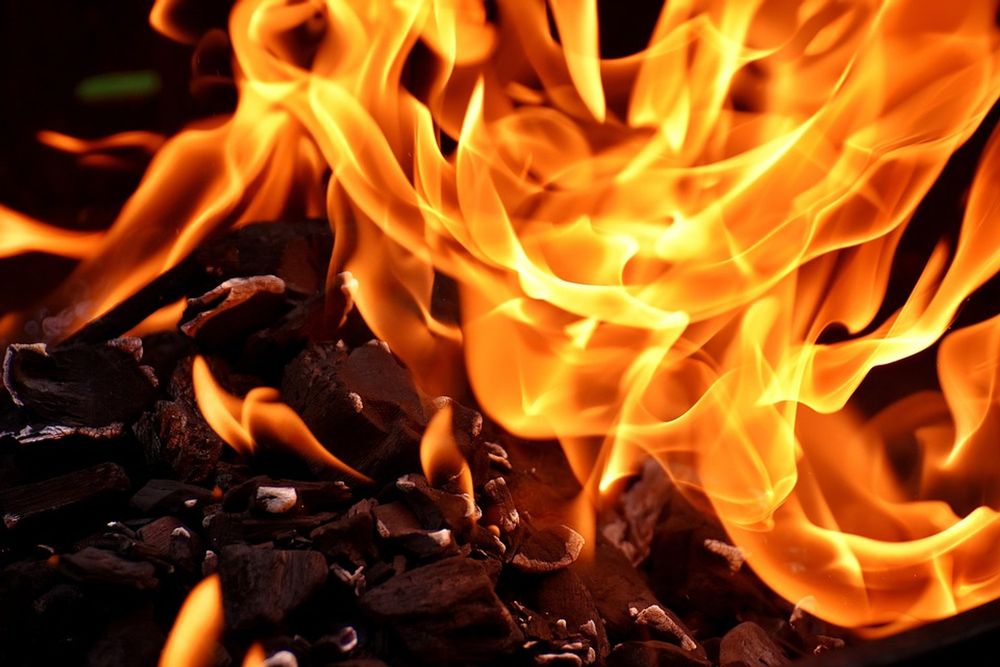 Man falls into veld fire while directing live stock