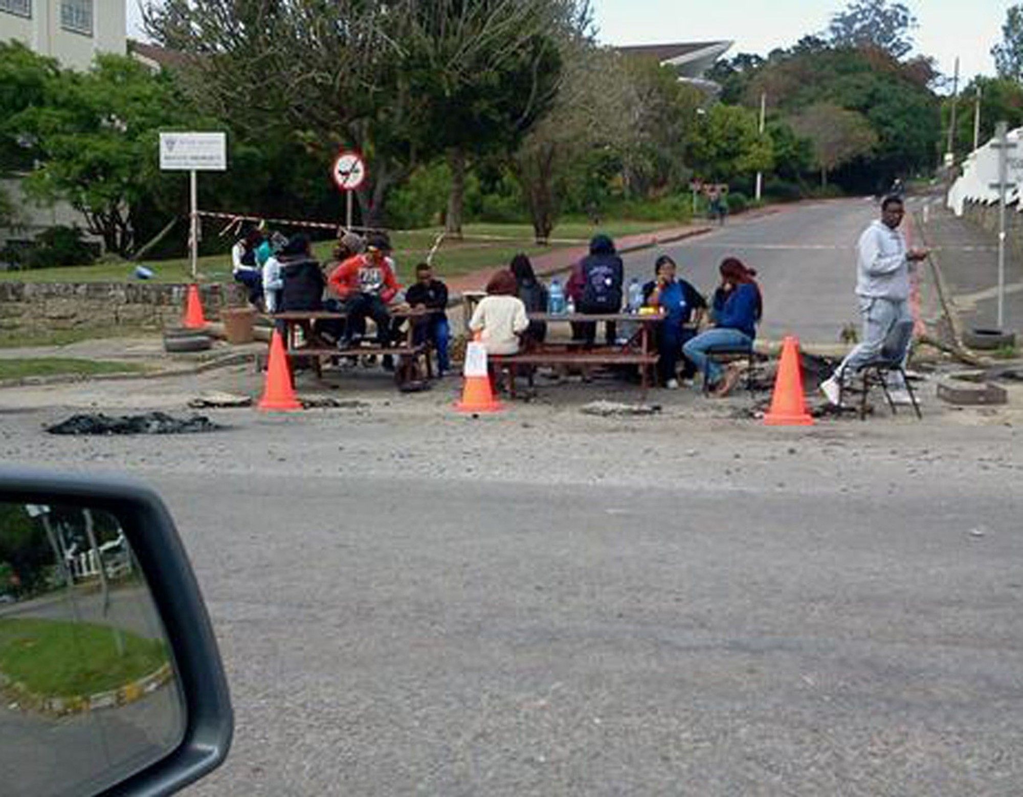 ‘Peaceful’ protests at Rhodes campus