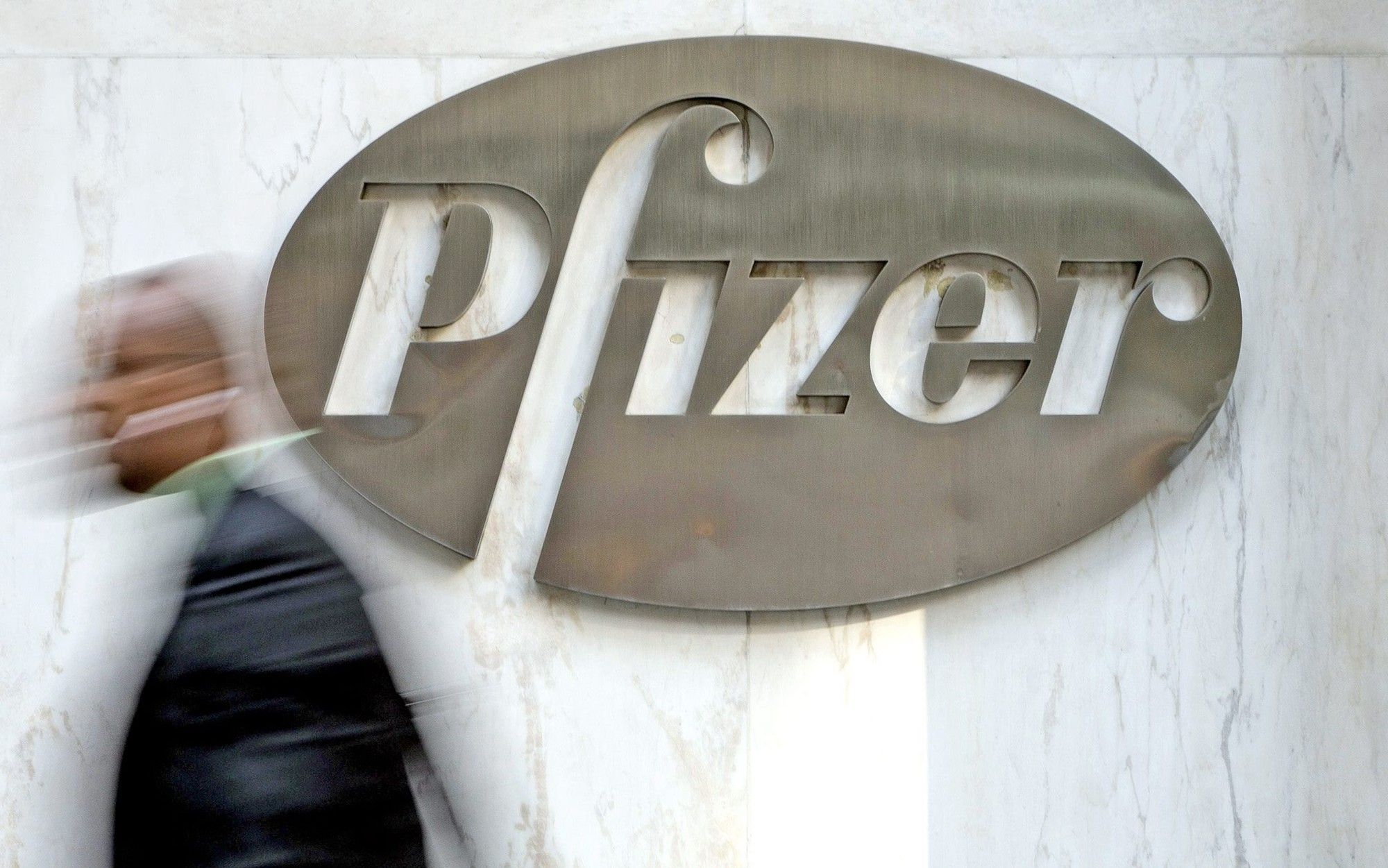 What we know about Pfizer’s ‘first of its kind’ Covid-19 antiviral pill