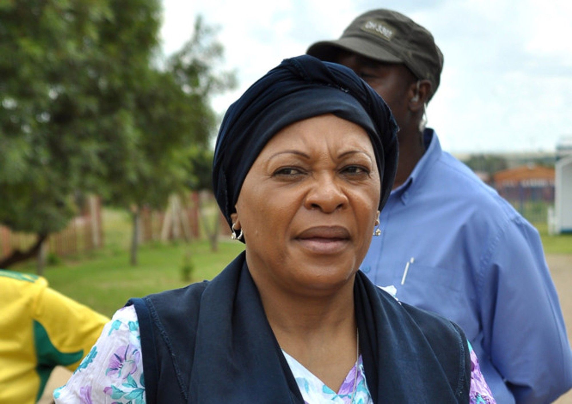 Mokonyane calls on mining houses to account for illegal mining