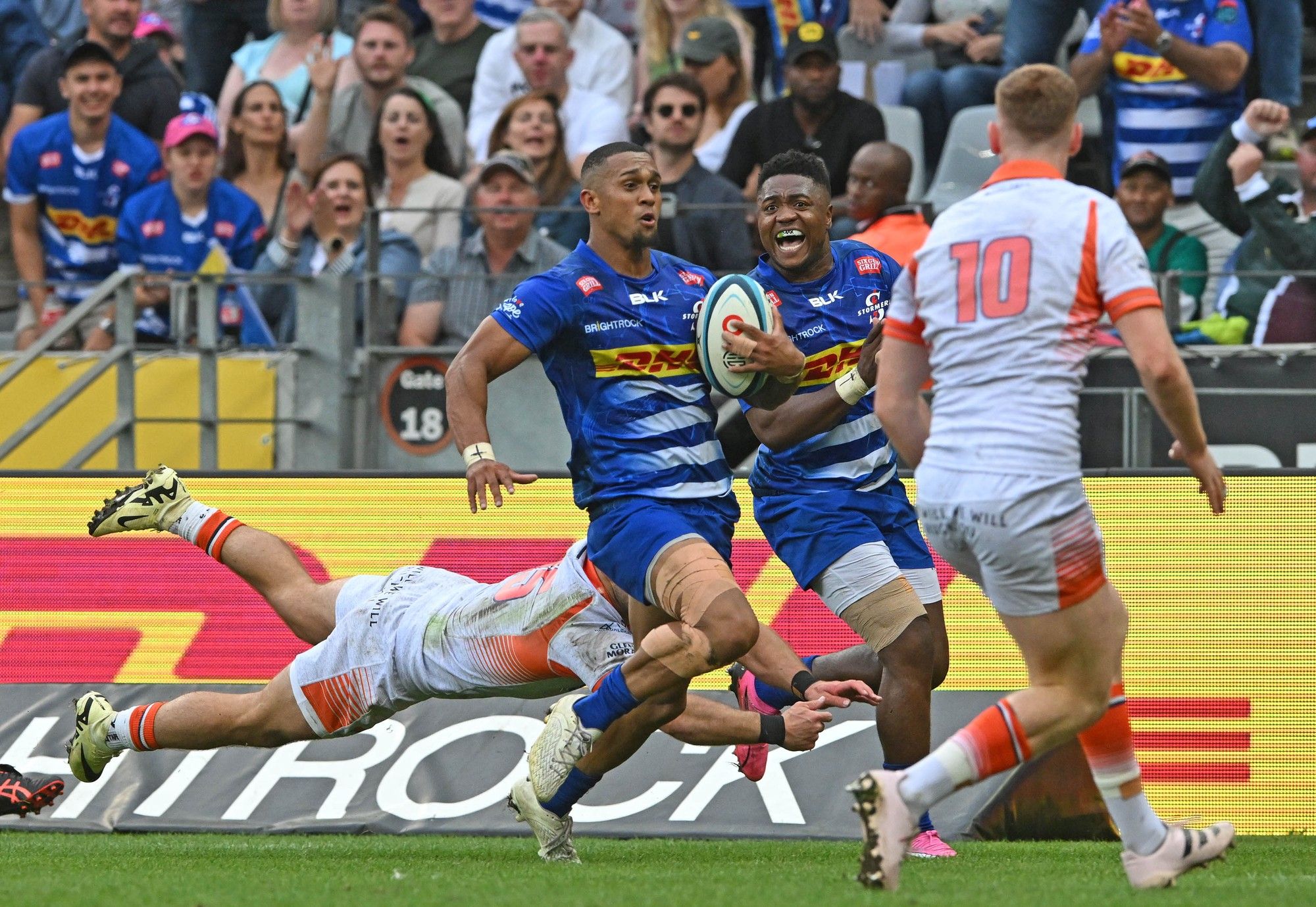 Leolin Zas gives Stormers real punch in vital Benetton URC showdown