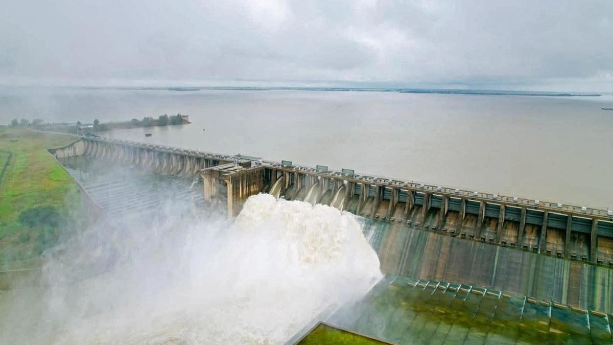 Residents near Vaal Dam advised to evacuate as water levels rise