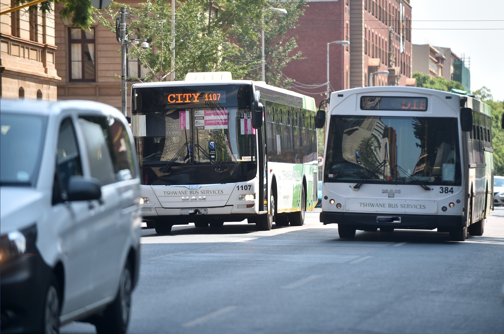 Commuters left stranded as Tshwane bus drivers continue their strike