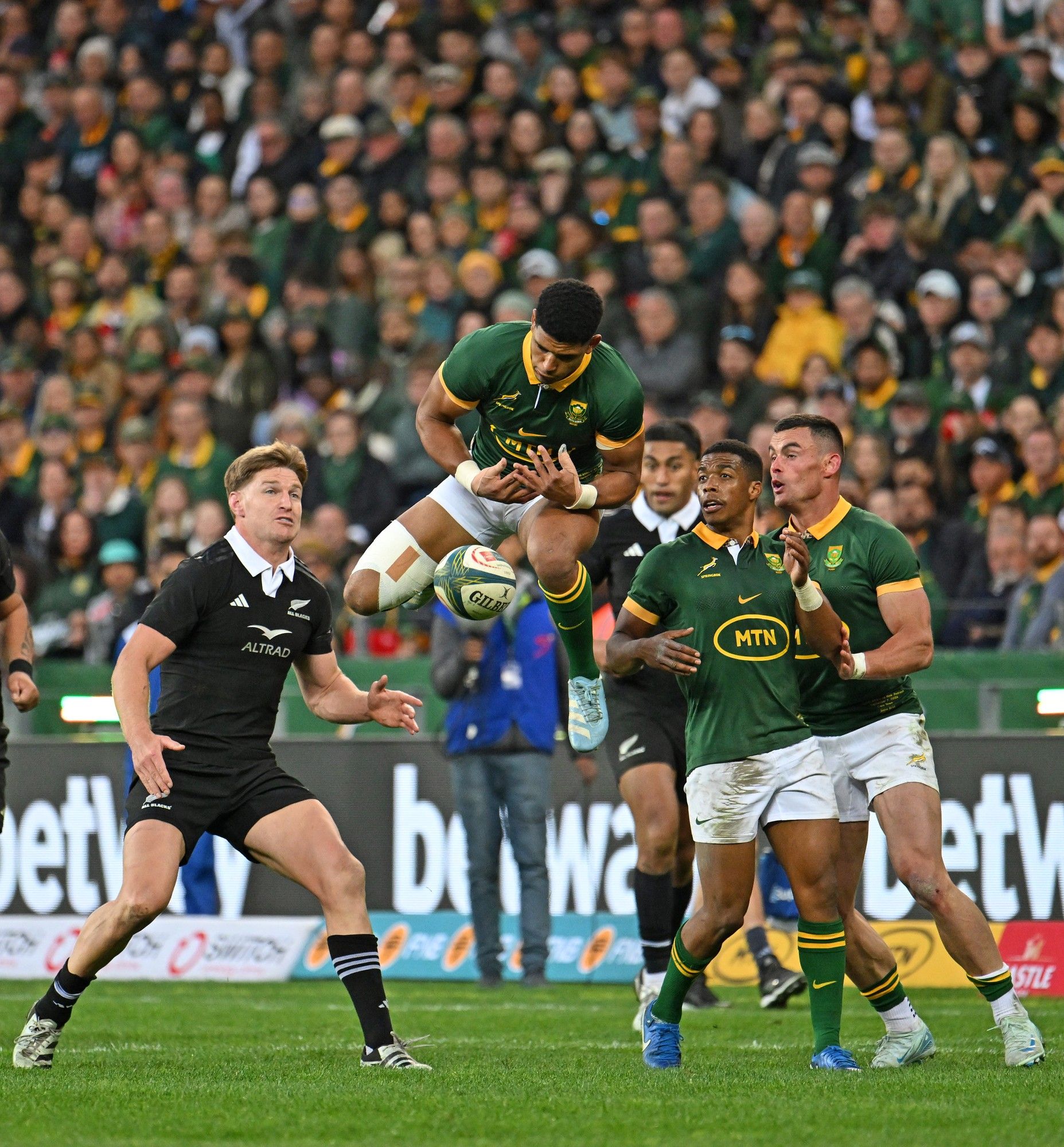 Rassie Erasmus: Springbok flyhalf Sacha Feinberg-Mngomezulu lucky after ...