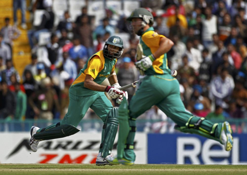 AB, Amla power SA to 351/5