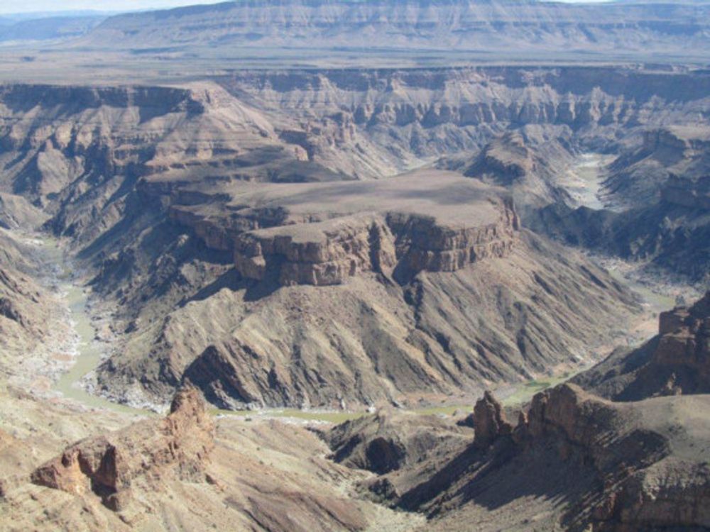 12 Hikers rescued from flooded canyon