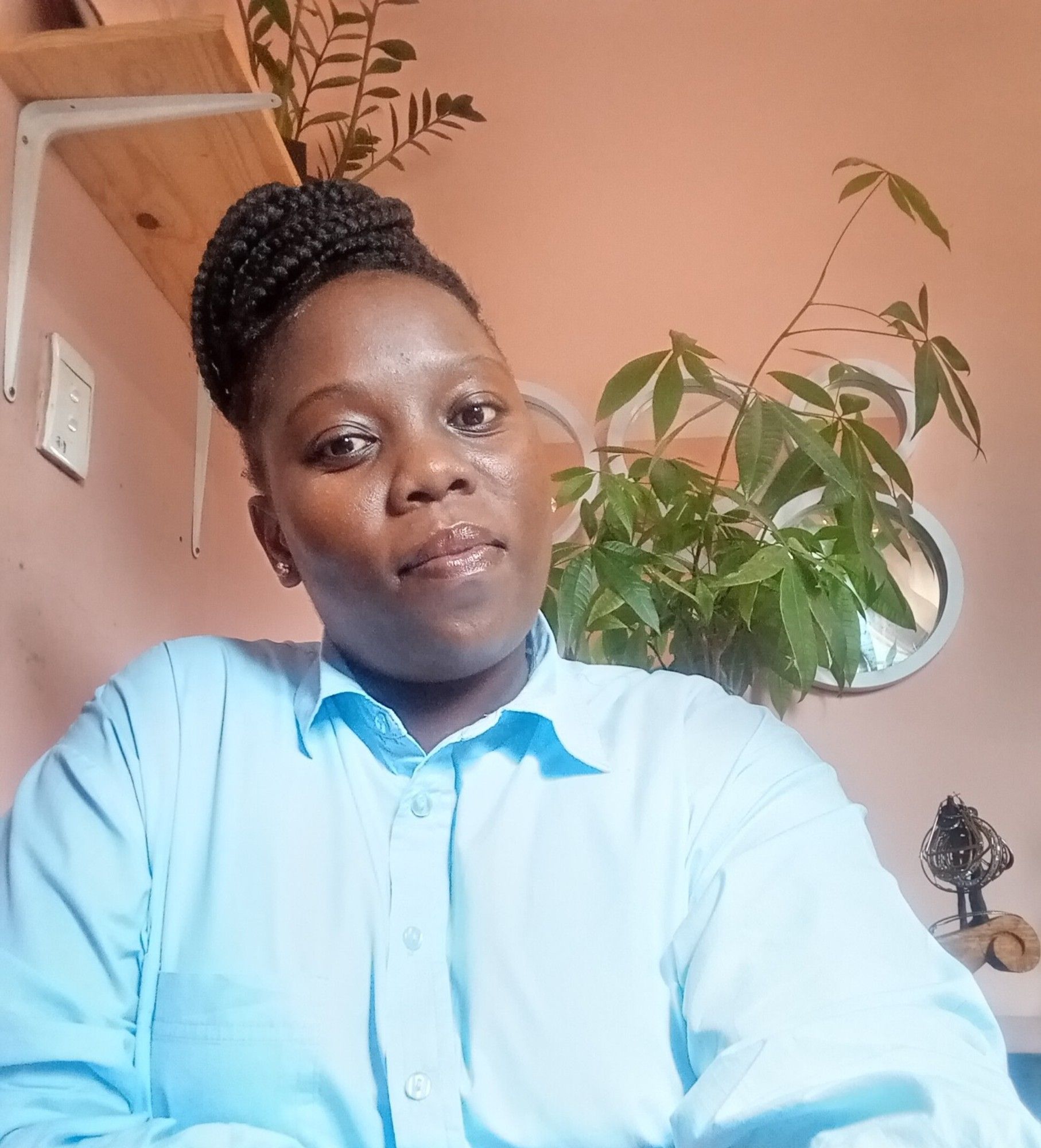 Intsha yakuleli isiphenduke osomabhizinisi ibalekela ukuba omahlalela