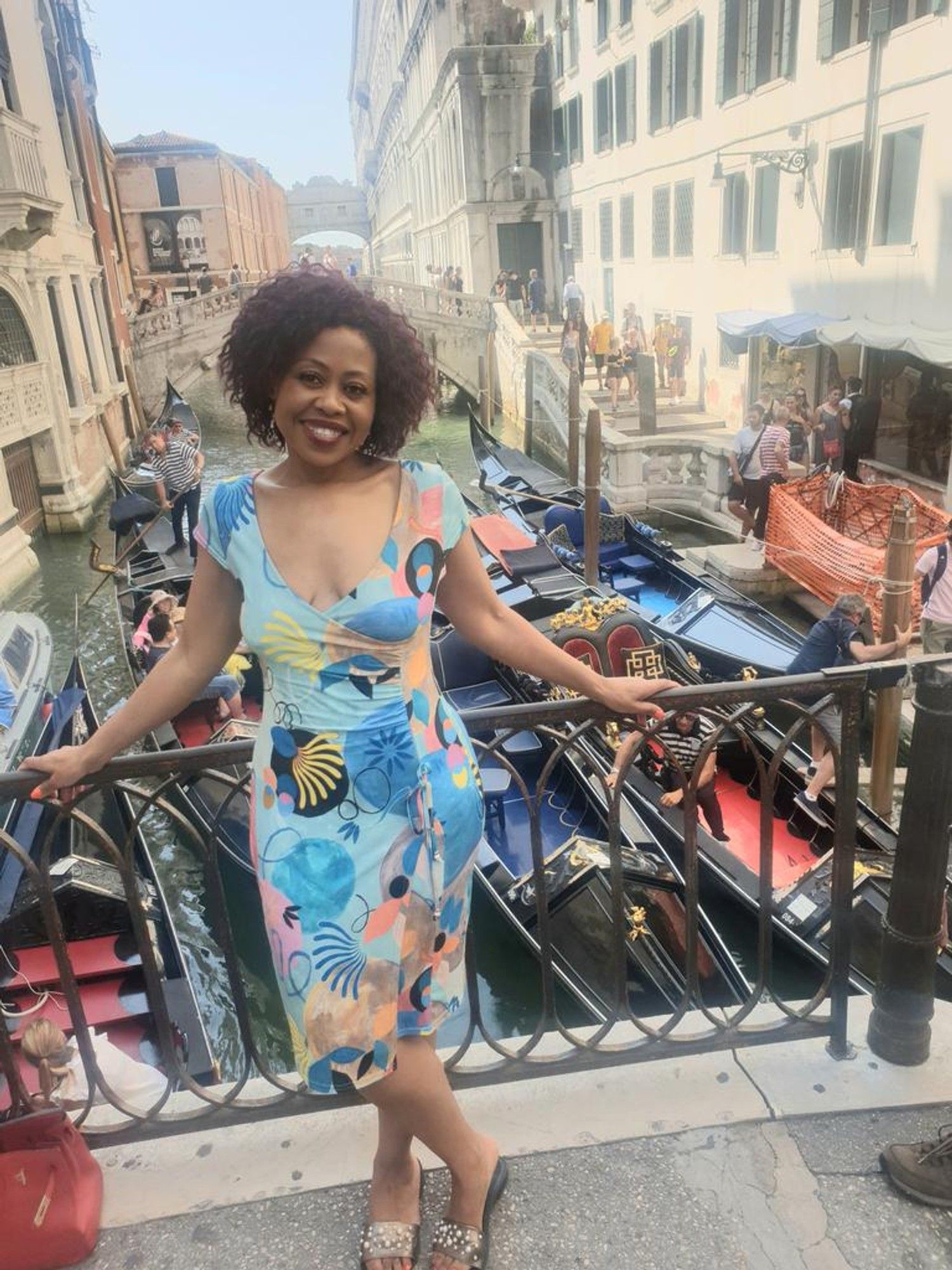 Redi Tlhabi sets the record straight on her ‘friendship’ with Nandipha ...