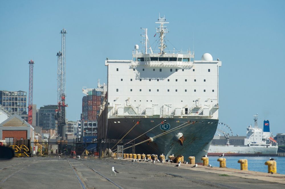 Why ‘stinking’ ship was allowed to dock