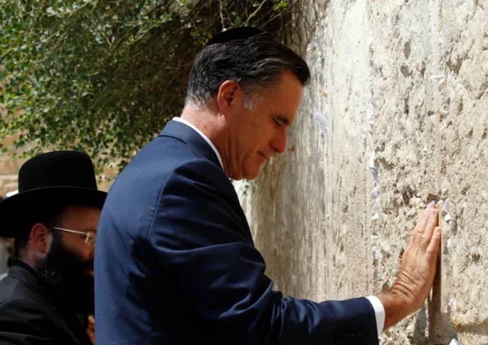 Mitt Romney stops at Jewish holy site