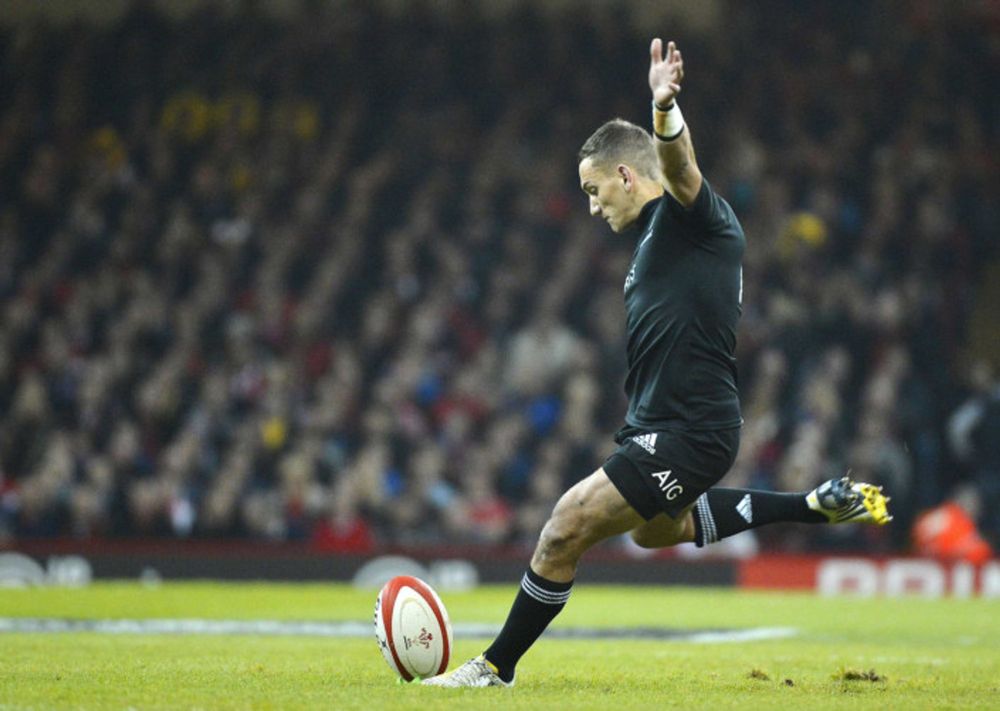 Slick All Blacks overwhelm Wales