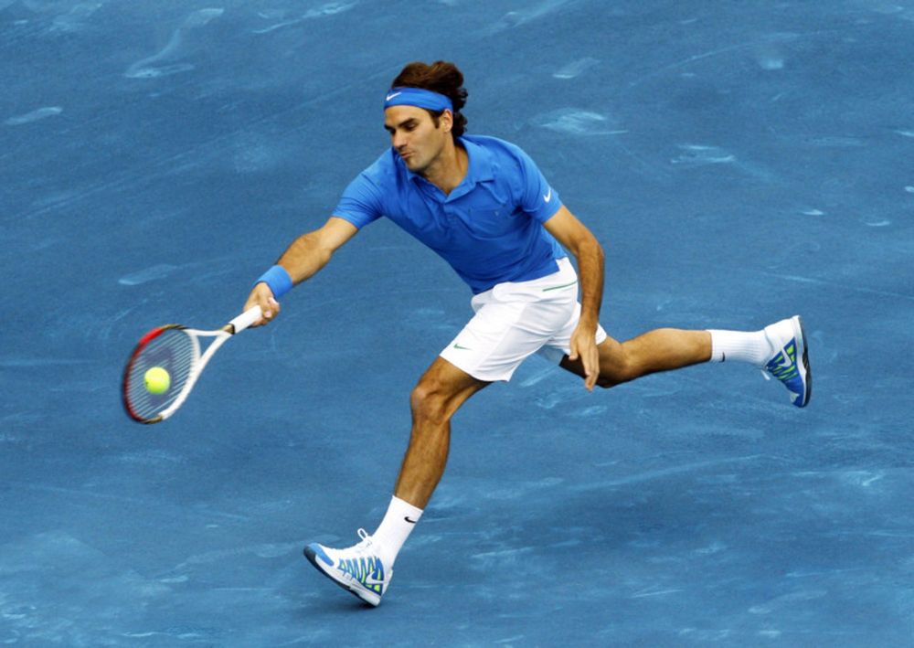 Federer to face Berdych in final