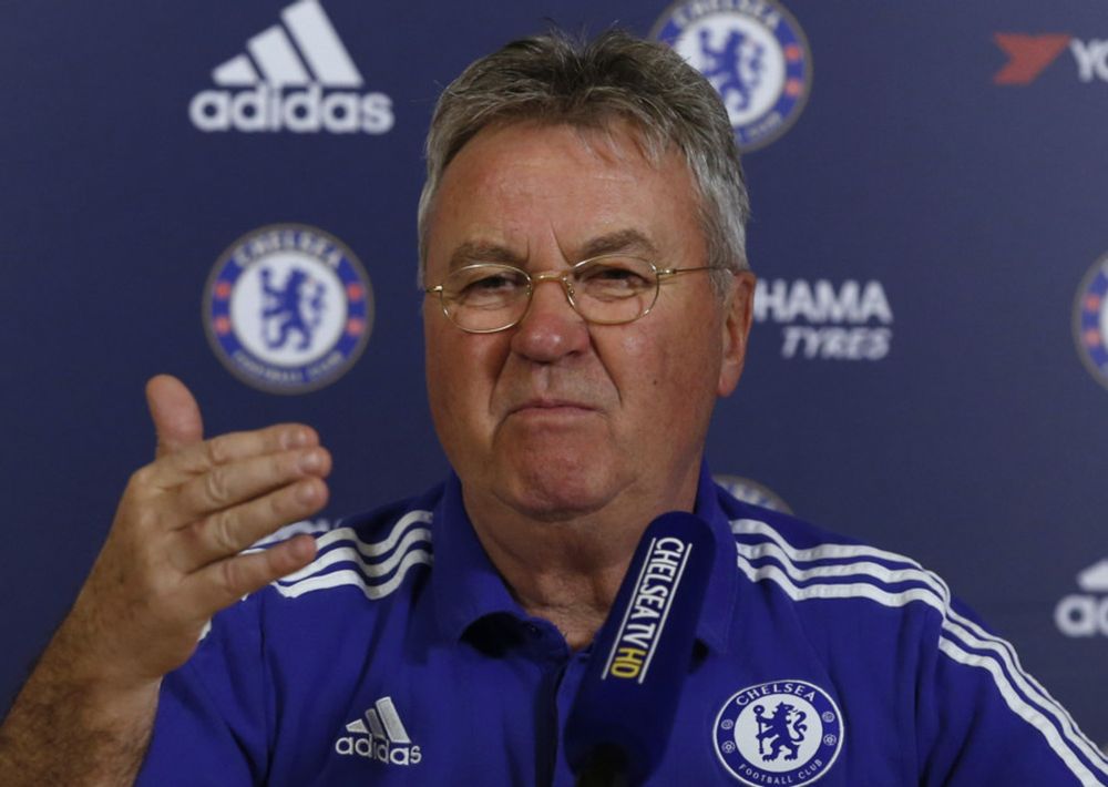 Hiddink tight lipped on Conte