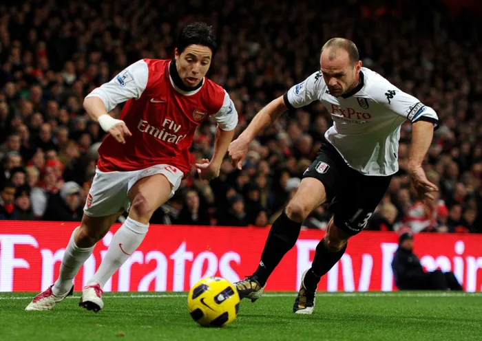 Arsenal go top, Chelsea draw