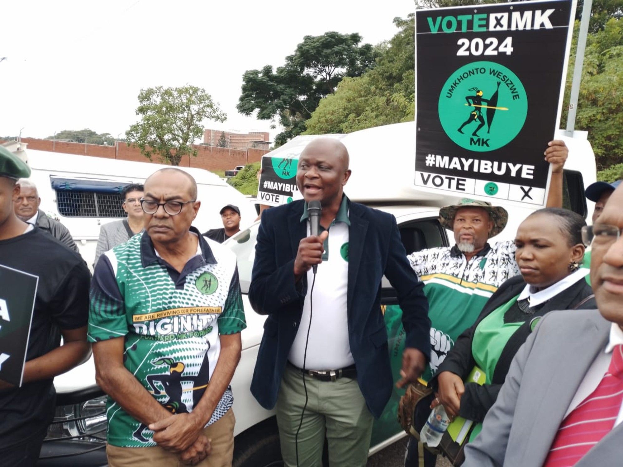 OweMK ecaleni lokuphehla udlame