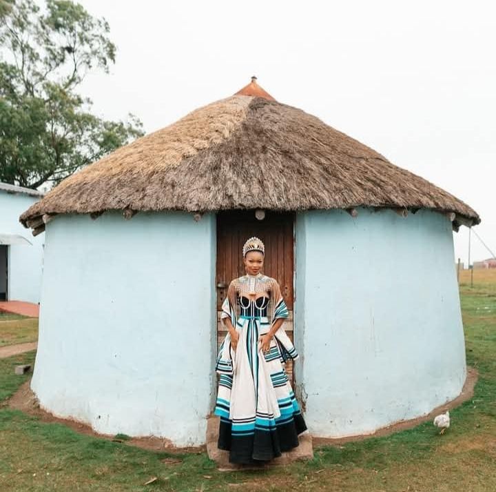 UQhawekazi ukhuthaza ukufundiswa ngeelwimi zenkobe ngencwadi yesiXhosa ...