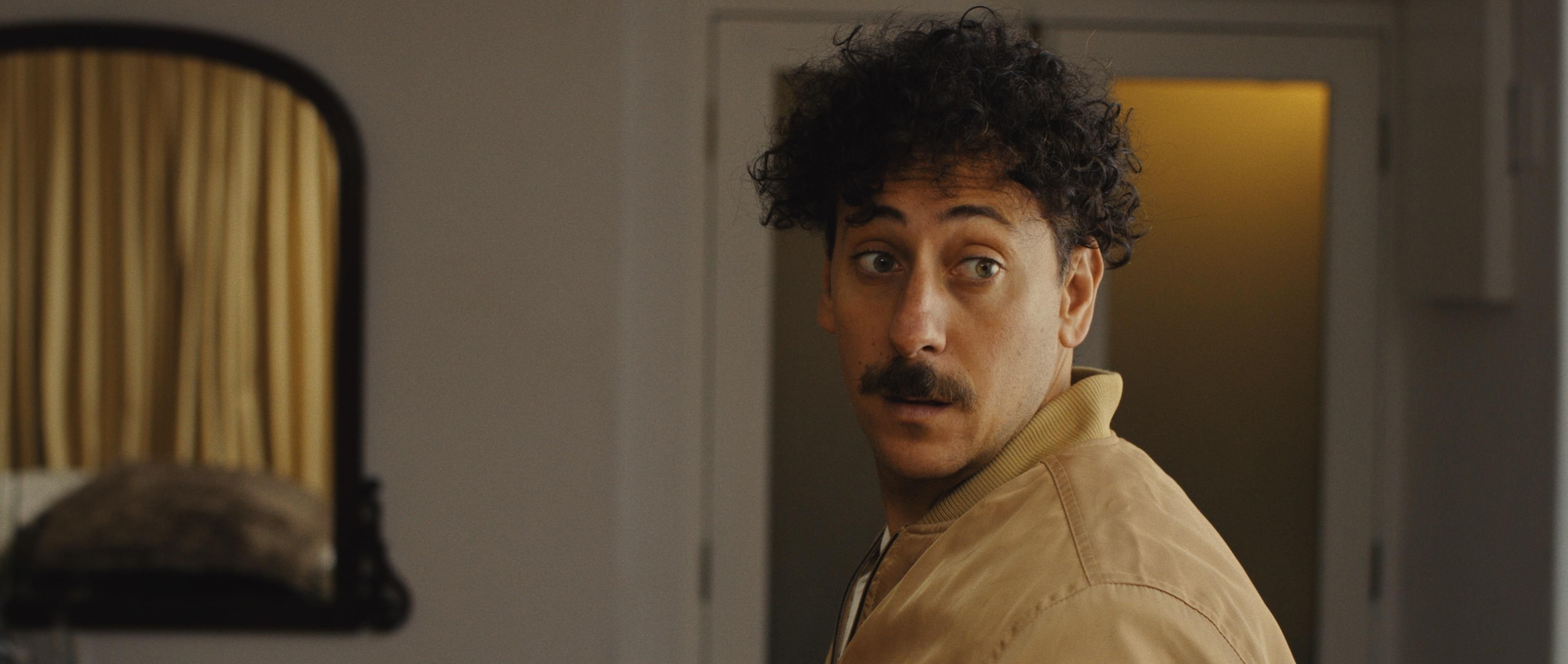 From comedian to romantic lead - Schalk Bezuidenhout shines in 'Soos ...