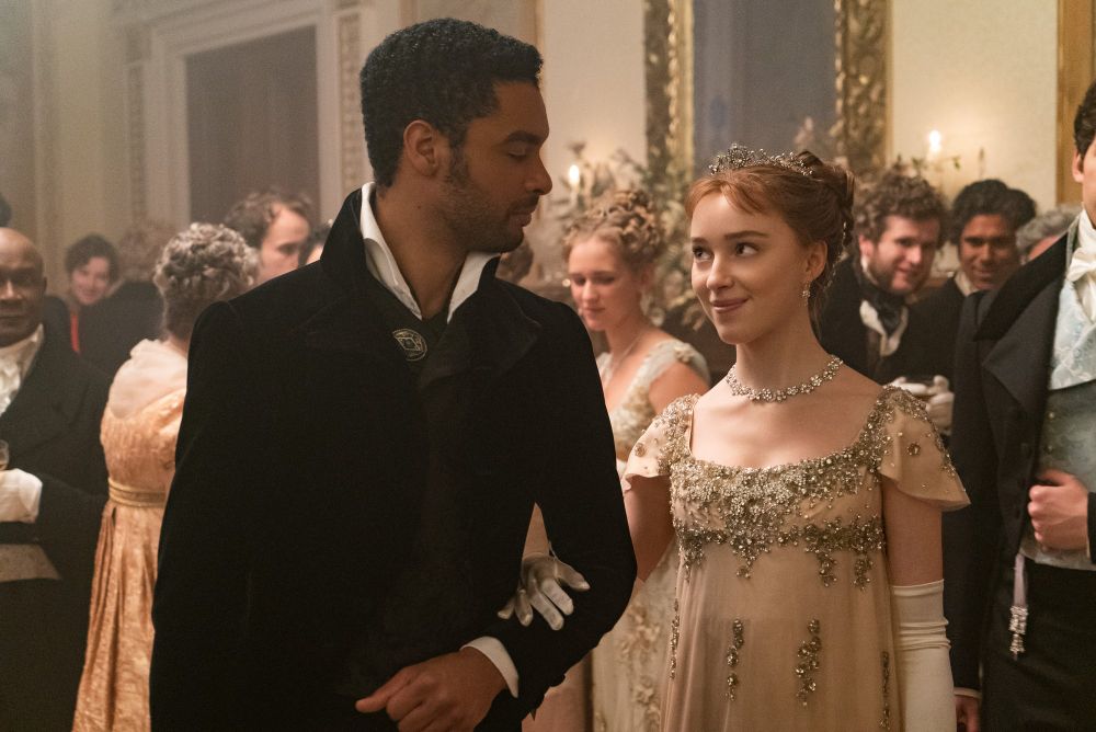 Phoebe Dynevor had 'fun' filming 'Bridgerton' sex scenes with Rege-Jean ...
